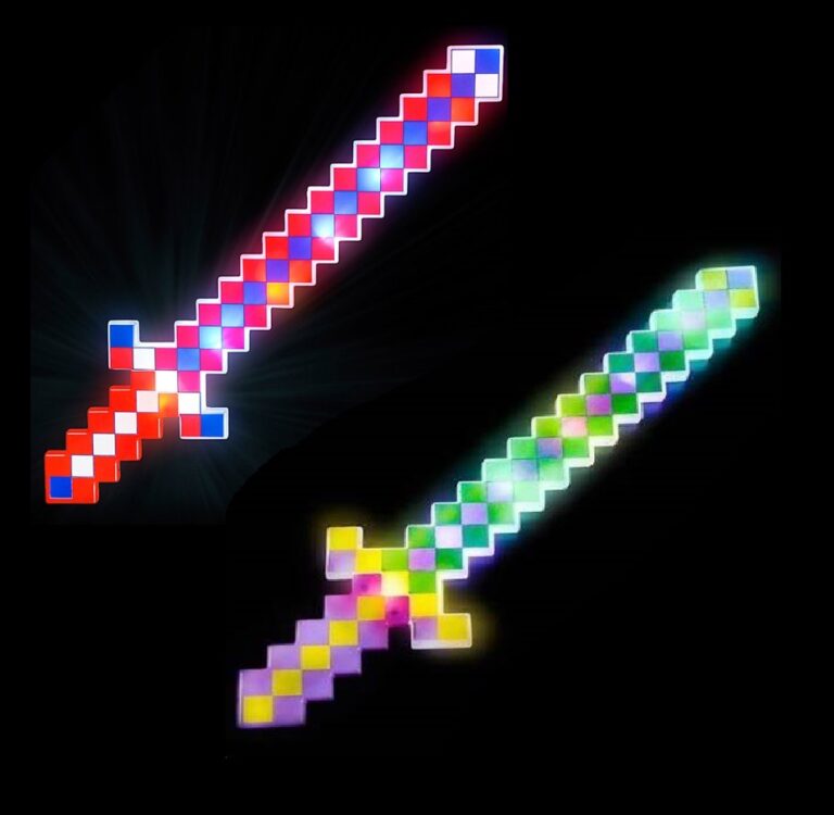 MINECRAFT INSPIRED FLASHING LED PIXEL BLOCK SWORD TOY PROP WITH SOUND ...
